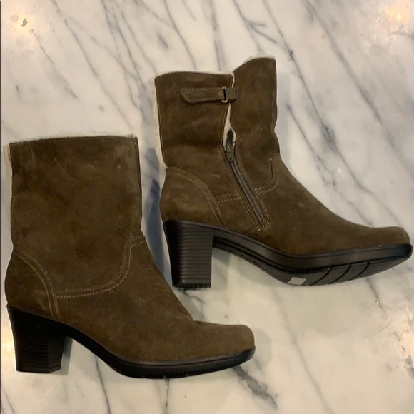 Clarks | Shoes | Clarks Bendables Brown Suede Side Zip Boots 85 | Poshmark
